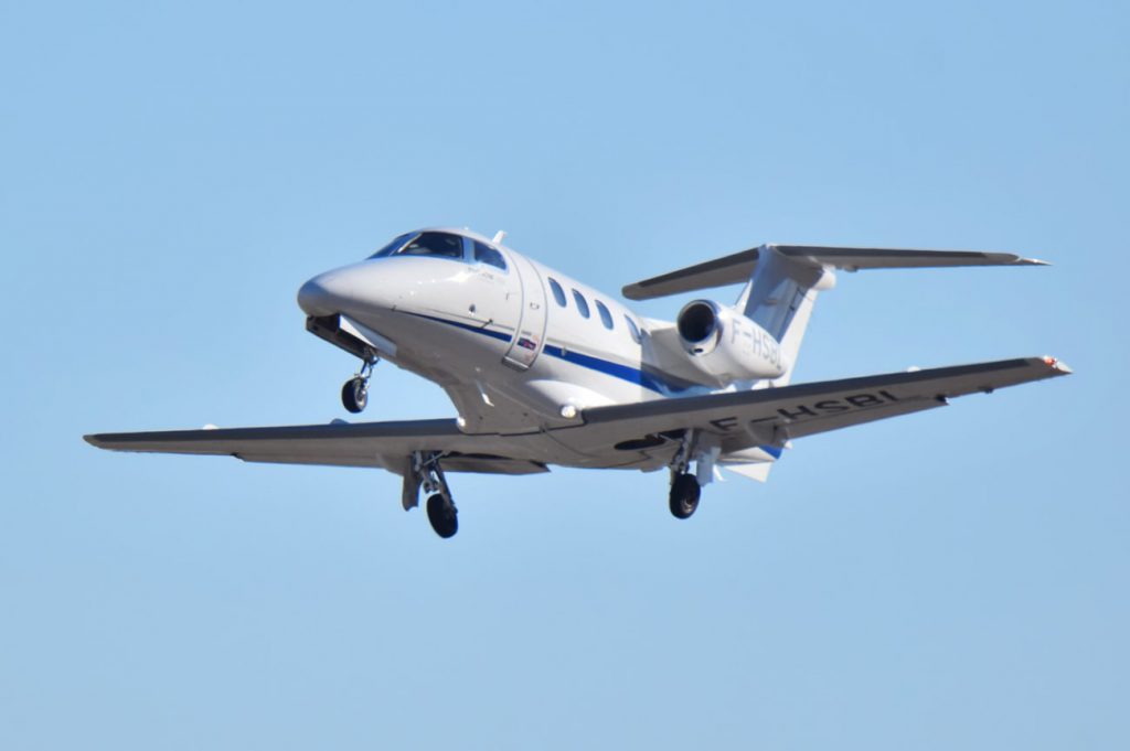 Phenom 100E - PAN EUROPEENNE AIR SERVICE